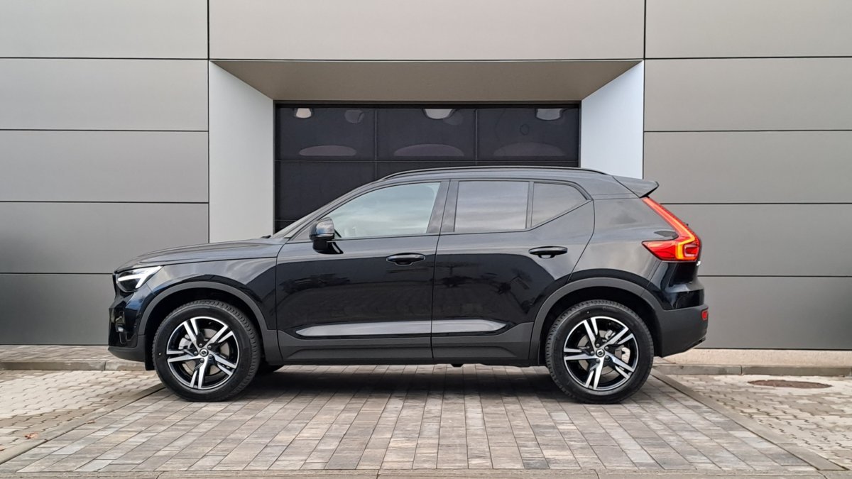 Volvo XC40 B3 Plus Dark AT7 FWD | Volvo FINAL-CD