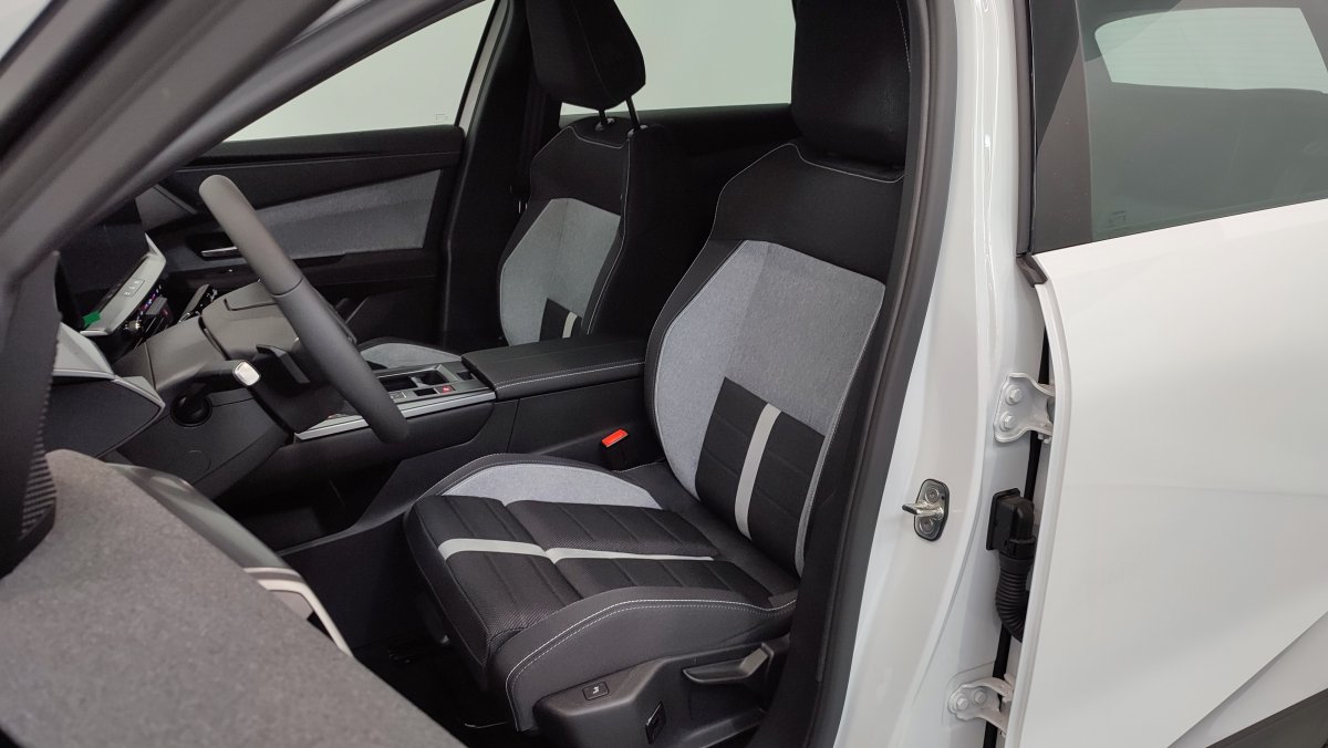 Opel Grandland 1.2 Hybrid EDITION HYBRID 48V 145k e-DCT6 | Opel FINAL-CD